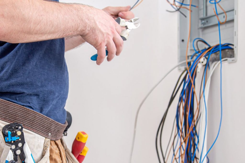 Comment câbler sa maison pour recevoir la domotique ? | 24h00.fr